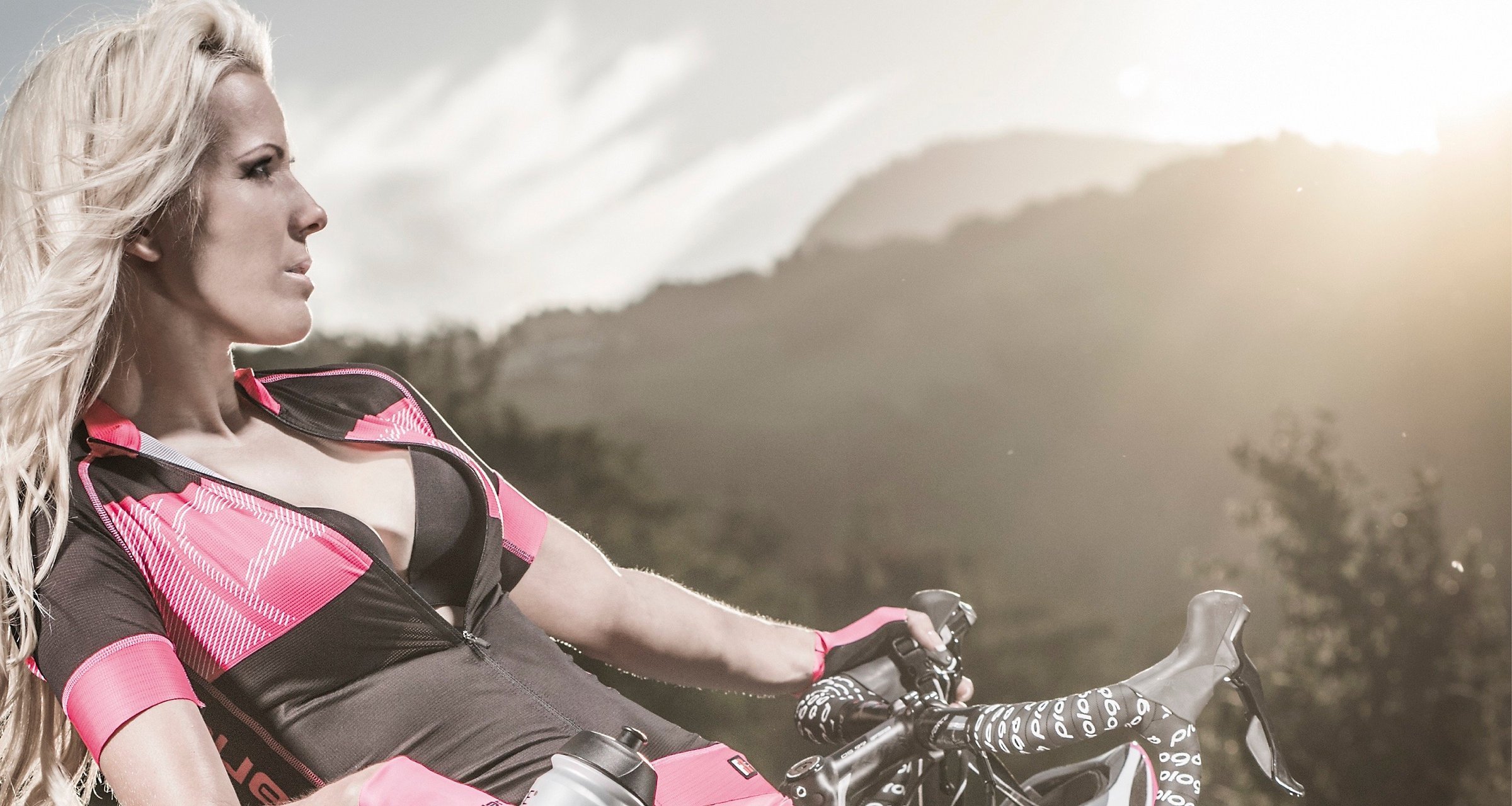 Im Interview Die Macherin Des Sexy Cycling Kalender Swiss 2016
